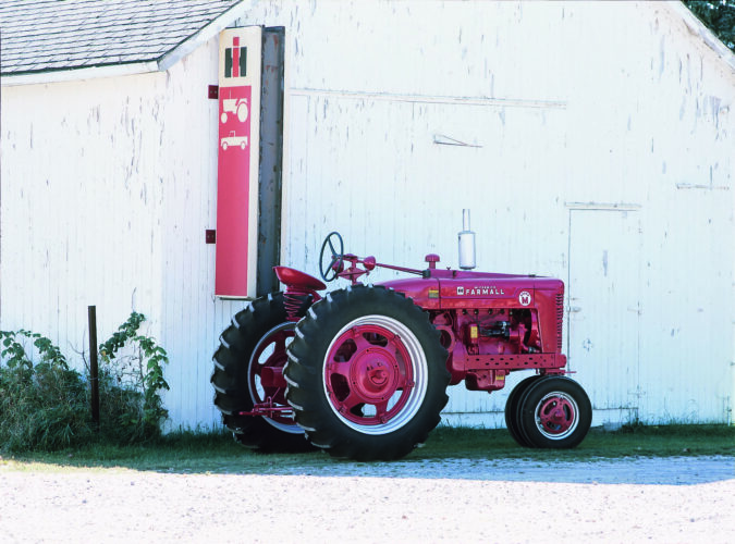 The History of Farmall Tractors: 1940-1954 - Grit